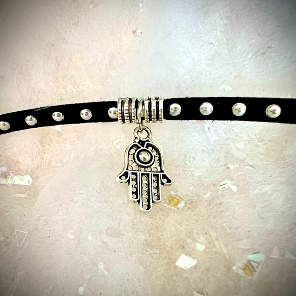 TombStoner Mystique | Jewelry | Hamsa Hand Choker Necklace Is Believed ...